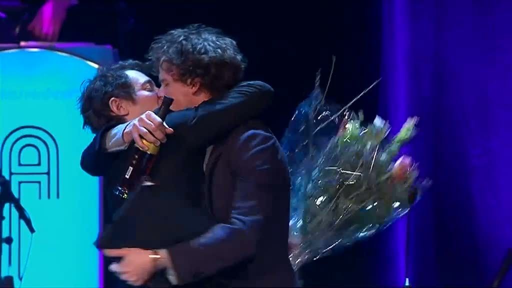 Hångelkalas när Adam Pålsson och Adam Lundgren vinner Åre...