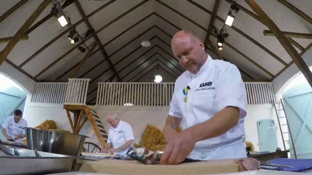 Nils Molinder dominerar i fiskrensningen