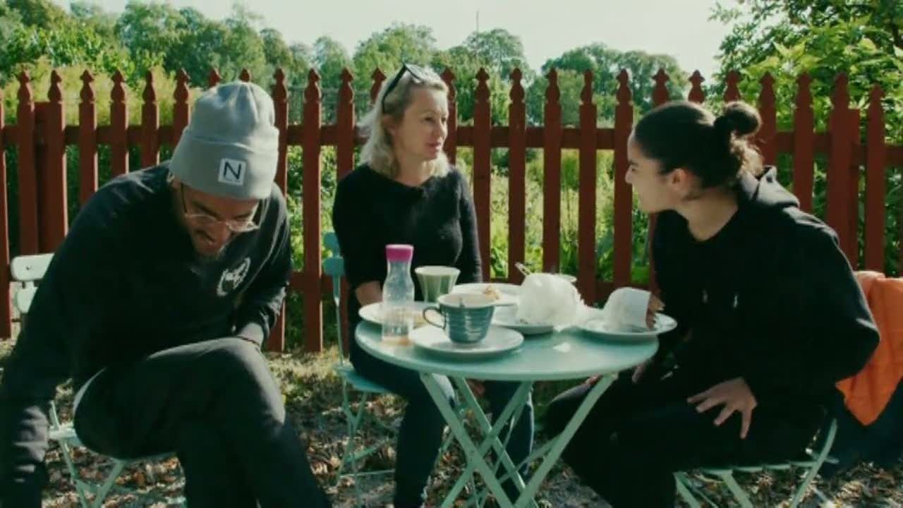 Den här låten ska Louise Hoffsten tolka i Lyckliga gatan