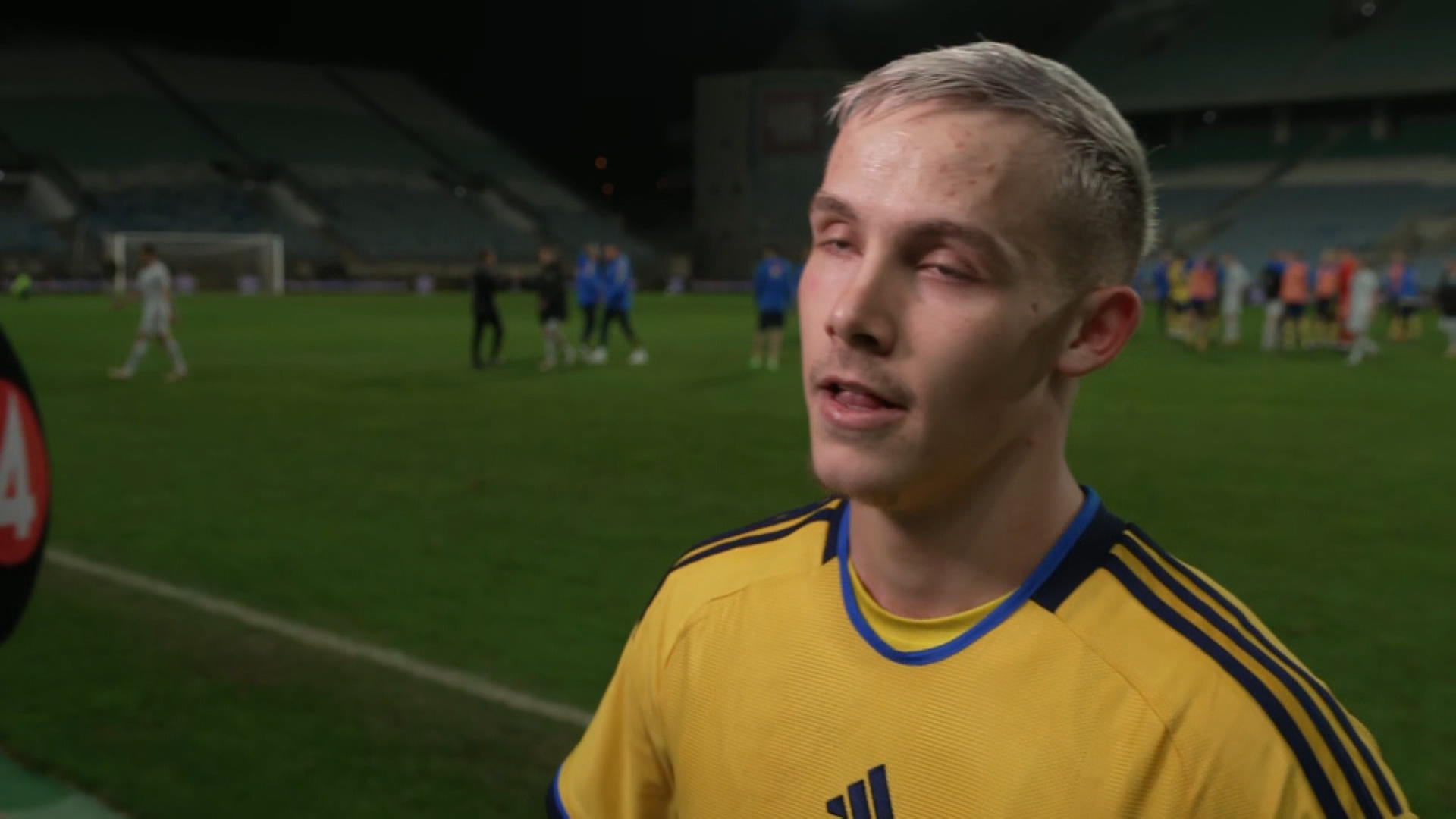 Ondrejka efter segern - pikar Elfsborgskamraten - fotbollskanalen.se Ondrejka efter segern - pikar Elfsborgskamraten - fotbollskanalen.se