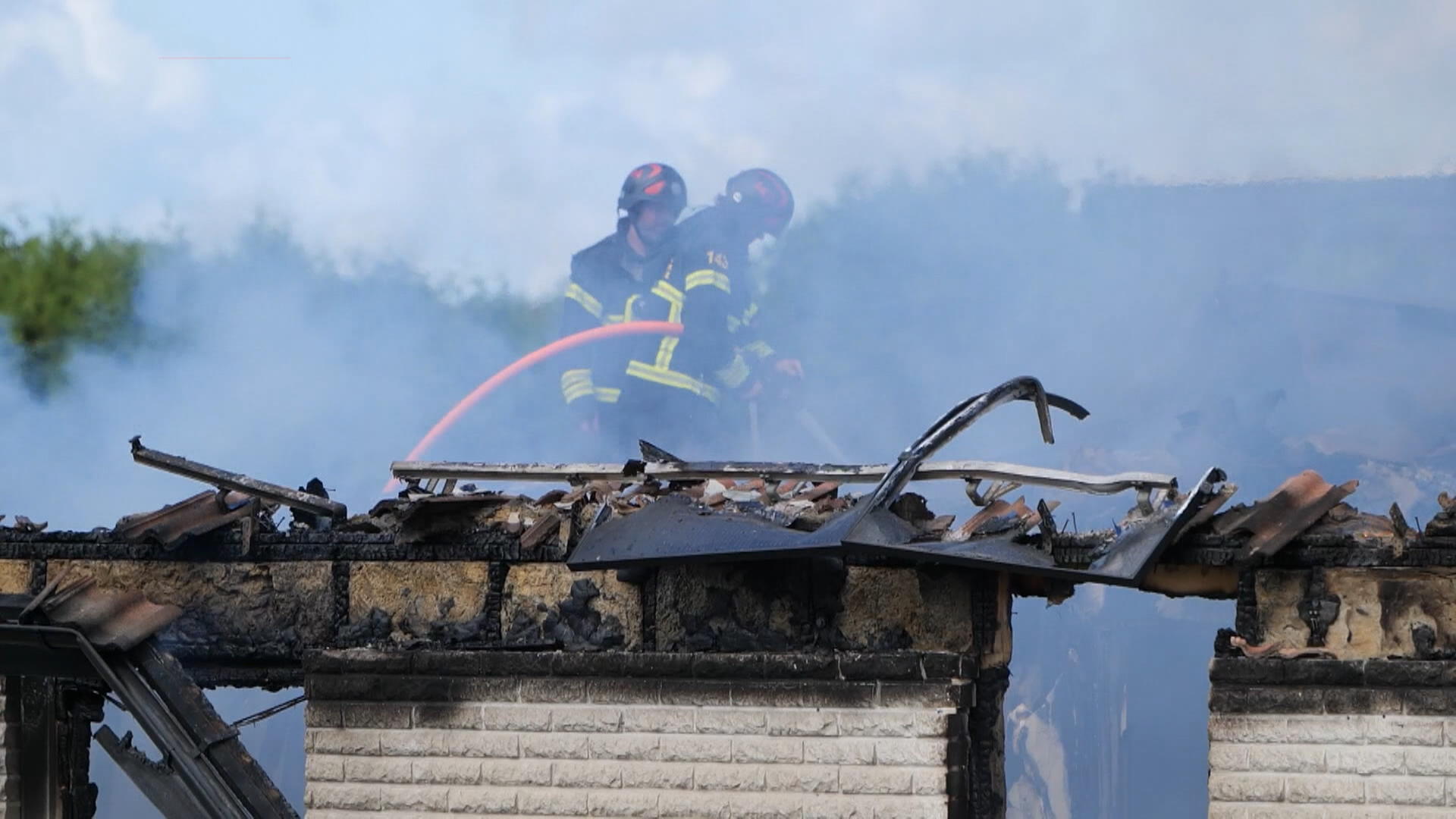 Två allvarligt skadade efter villabrand i Bromölla Två allvarligt skadade efter villabrand i Bromölla