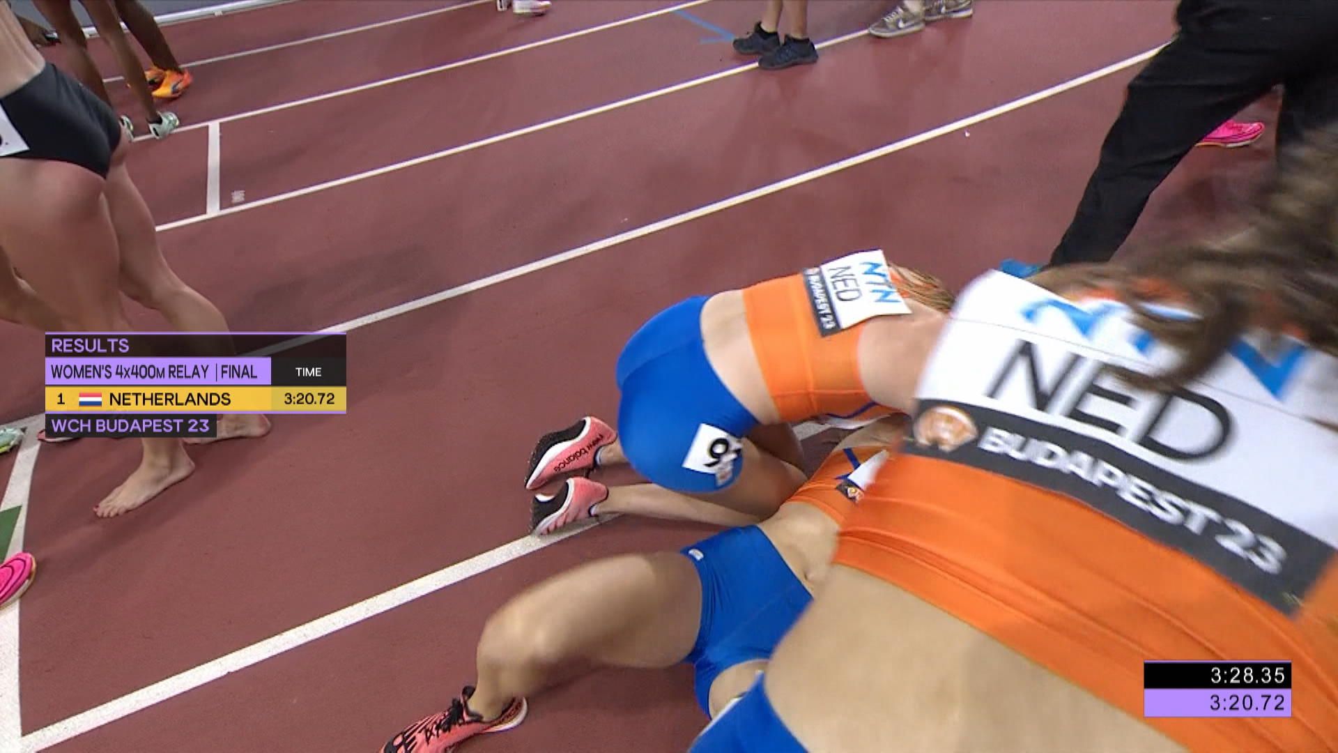 Femke Bol spurtar hem guldet i stafetten