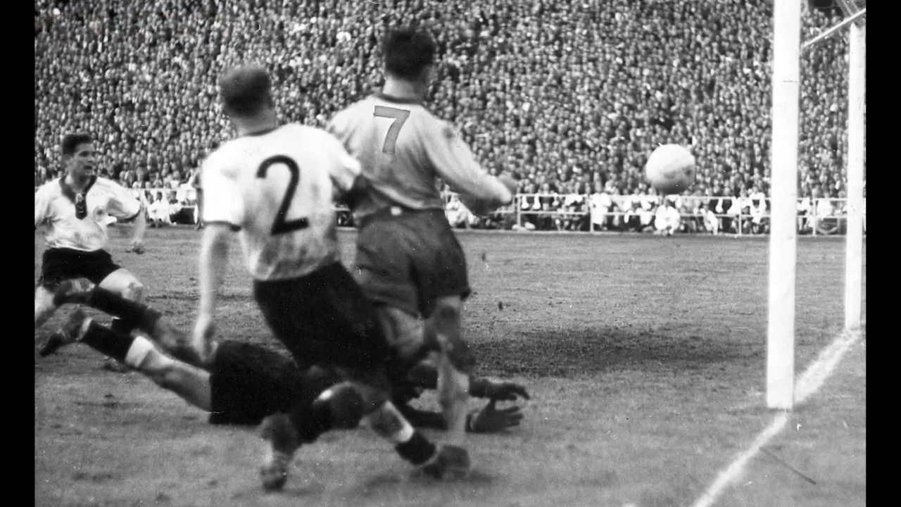 Kurt Hamrin om klassiska målet: "Hade bestämt mig för att hålla bollen ...