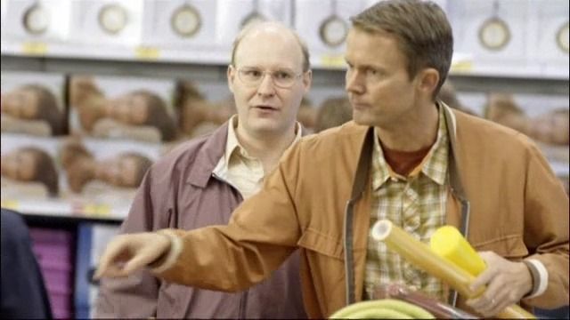 Ove och Alex i kassan på Jysk